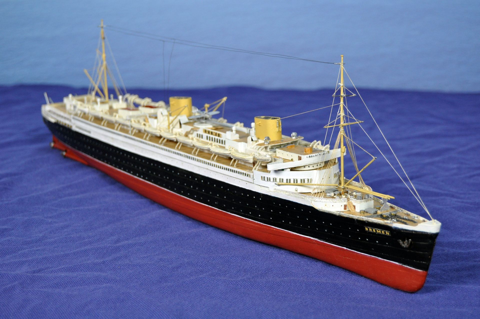 SS Bremen IV (1:500) | Ocean Liners