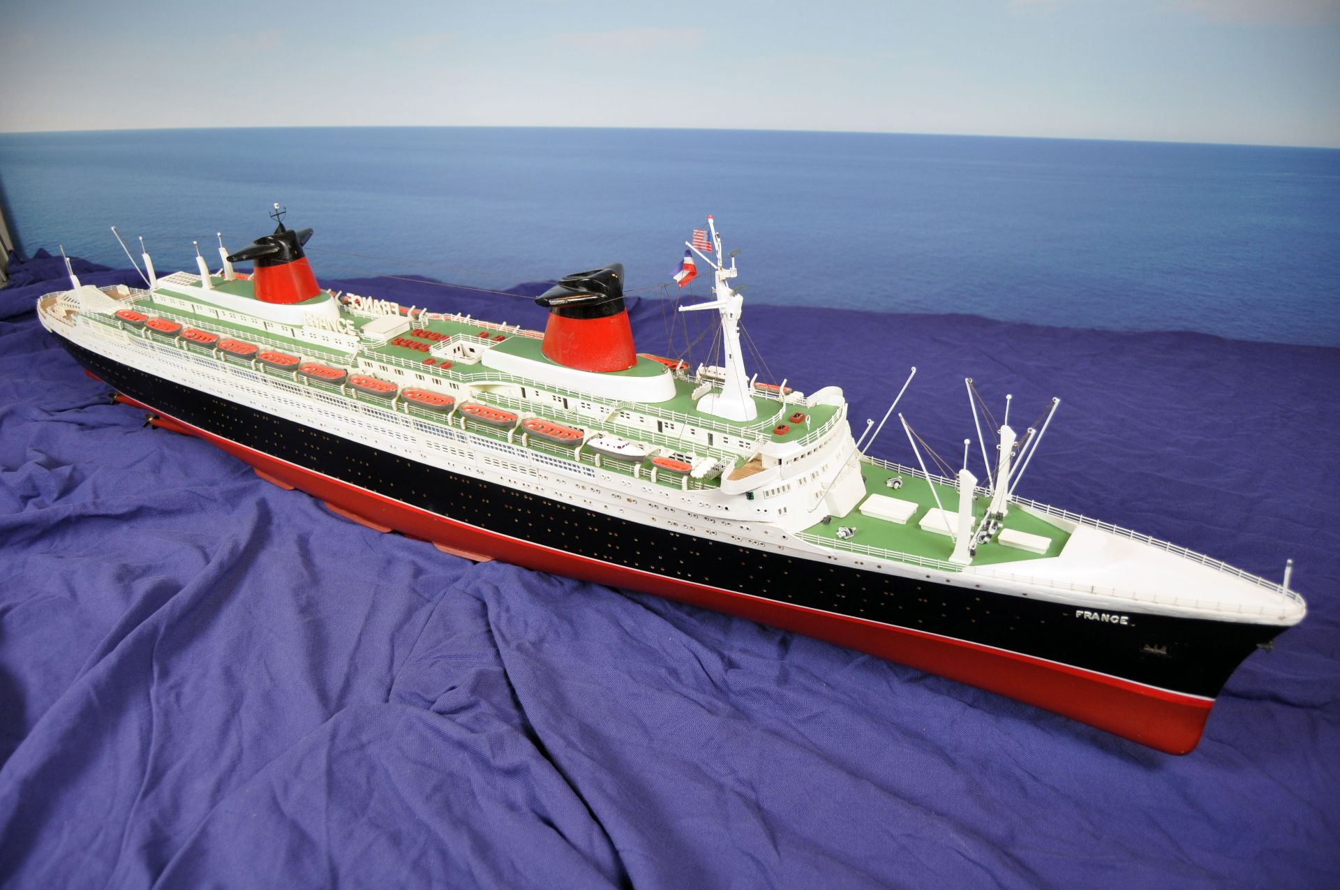 SS France (1:200) | Ocean Liners