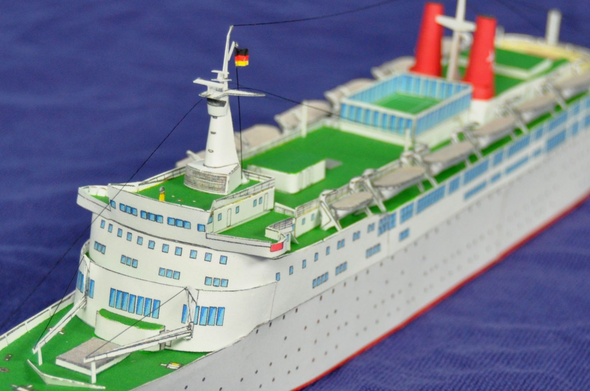TS Hanseatic II (1:500) | Ocean Liners
