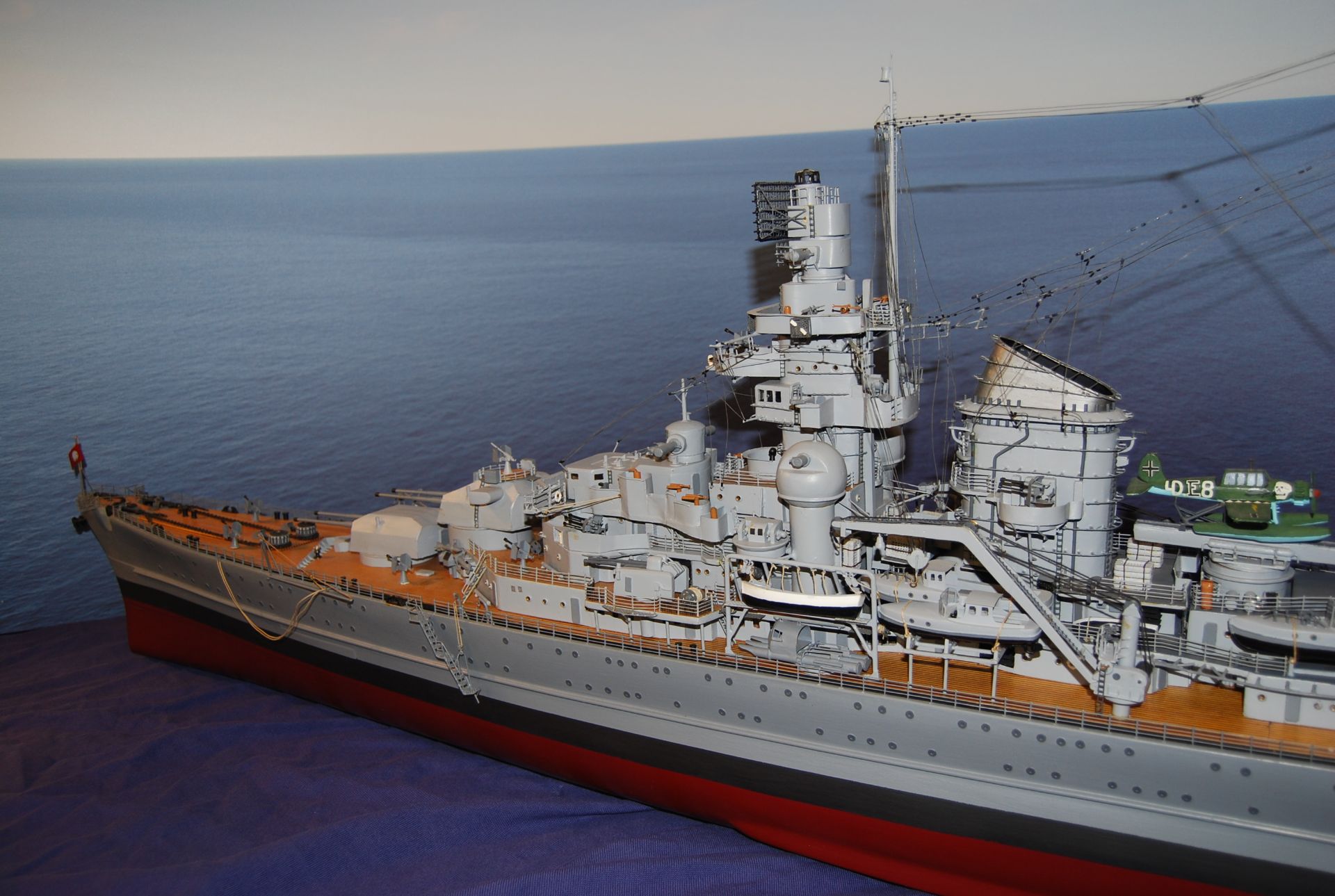 DKM Kreuzer Prinz Eugen (1:100) | Ocean Liners