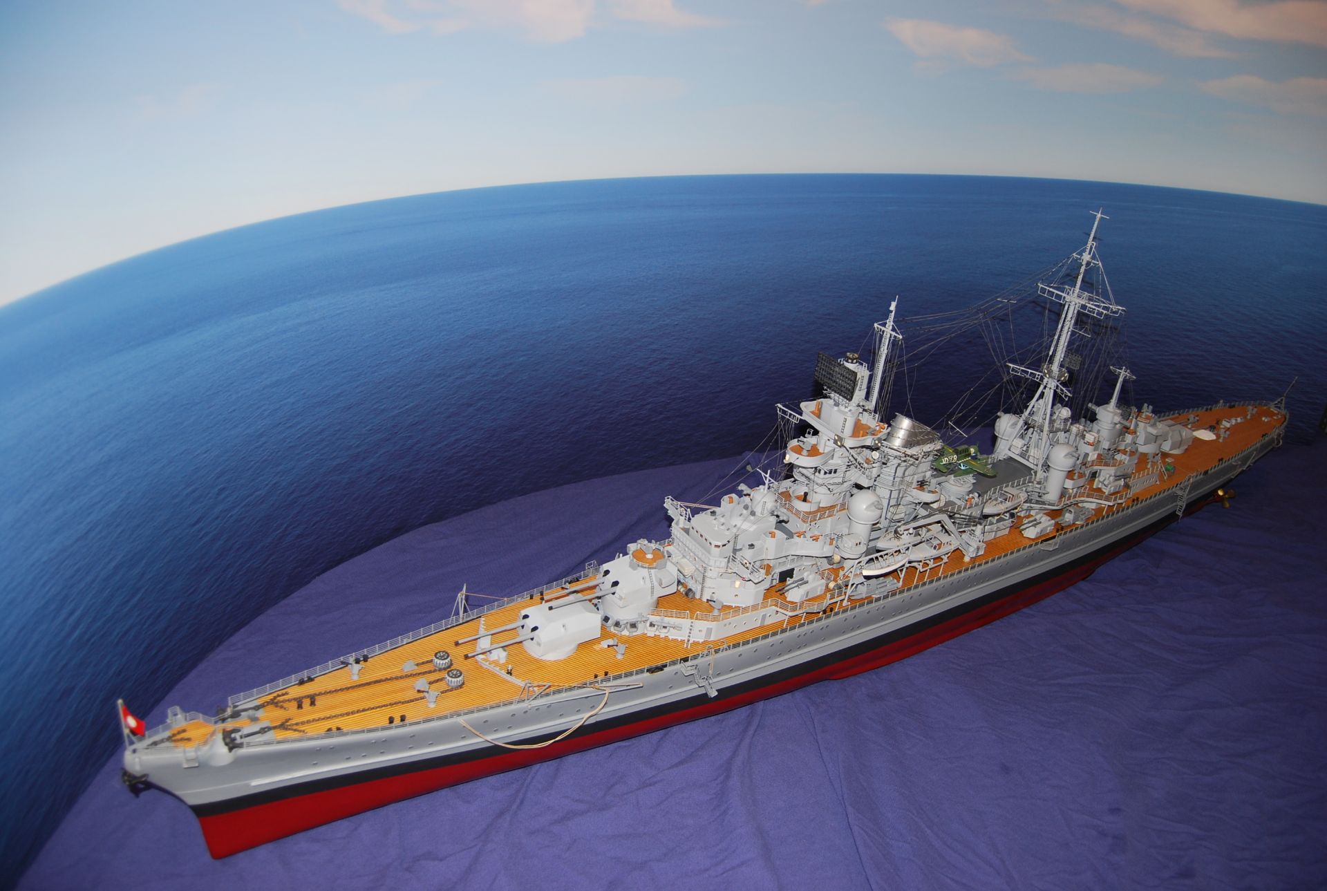DKM Kreuzer Prinz Eugen (1:100) | Ocean Liners