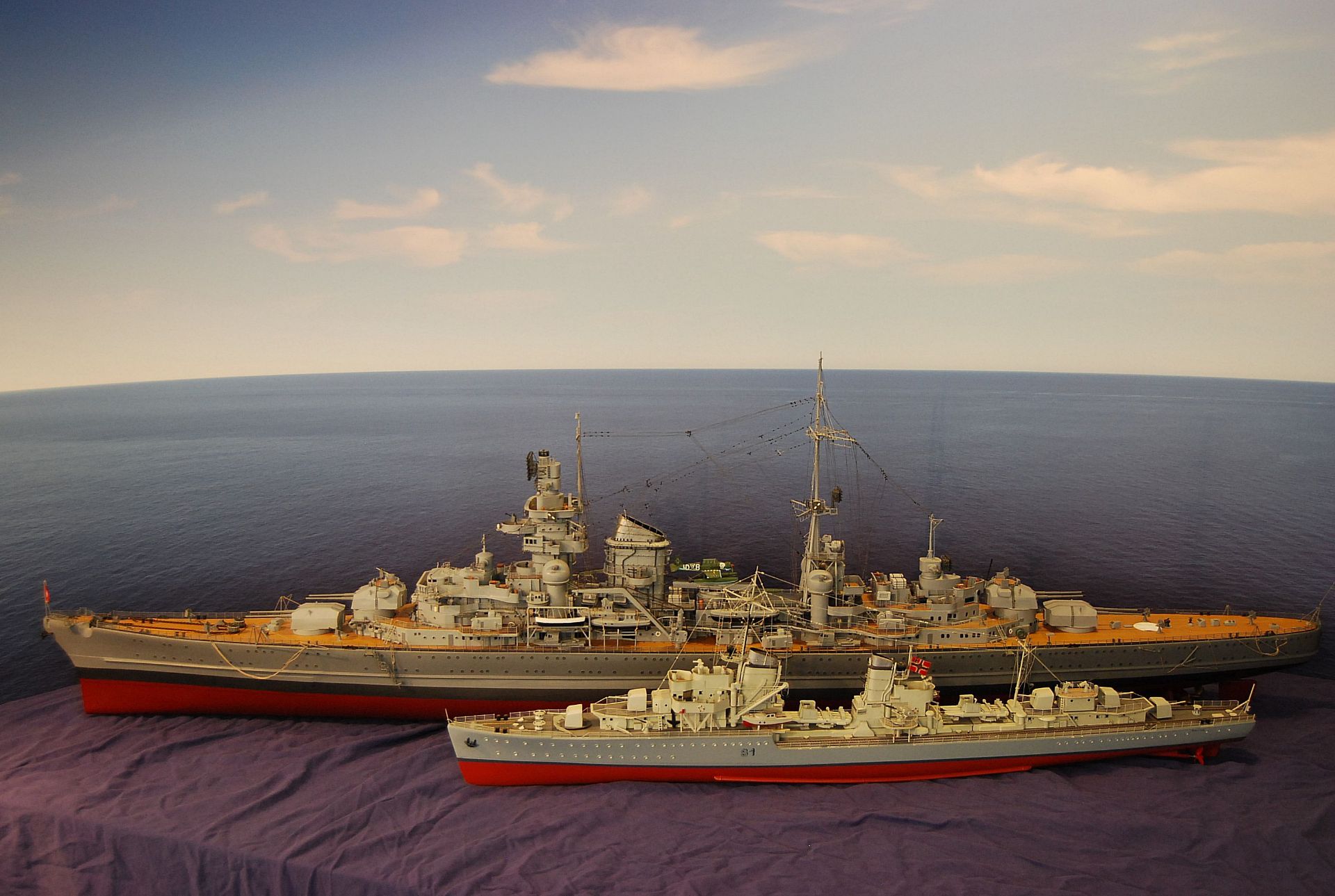 DKM Kreuzer Prinz Eugen (1:100) | Ocean Liners